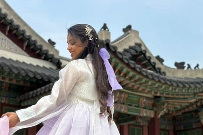 Walking Tour to Changdeokgung Palace with Korean dress Hanbok - Key Points