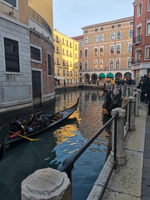 Walking Tour with optional motor boat Ride - FAQs