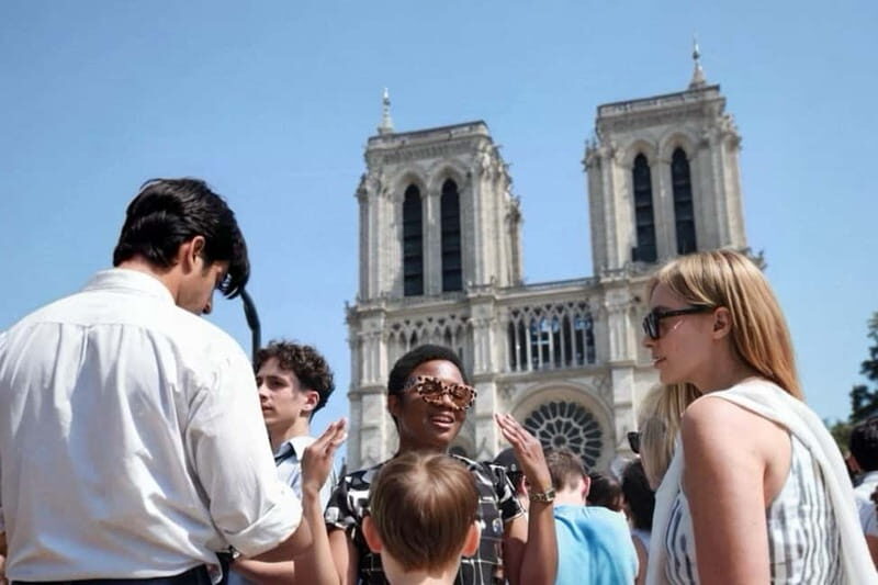 Walking Tour with Reserved Notre-Dame & Sainte Chapelle Opt. - Key Points