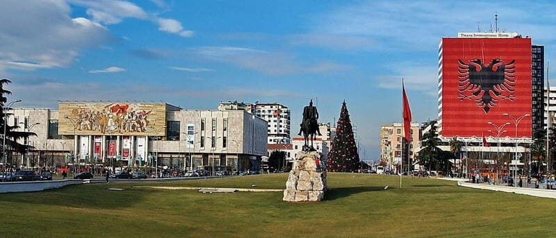 Walks of Tirana - Starting Point: Sheshi Skënderbej