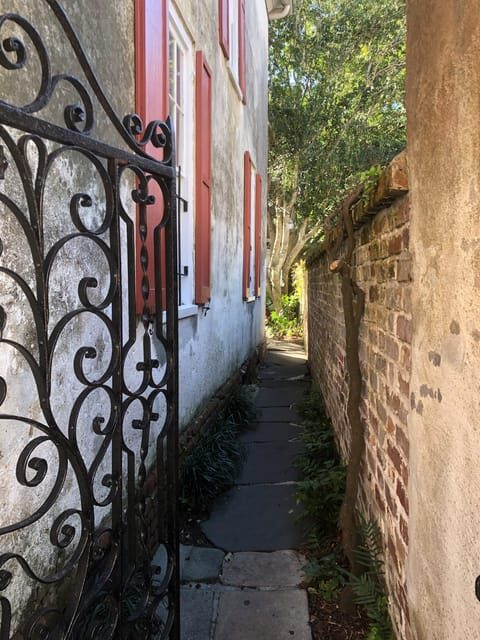 Walled City Spirits with Local Guide - Final Thoughts: Who Will Love This Tour?