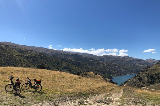 Wanaka Breweries E-Bike Tour - Exploring Wanaka on Two Wheels: A Balance of Nature and Nips of Craft Beer