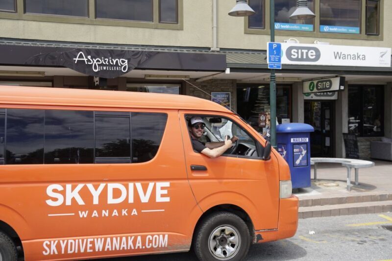 Wanaka: Tandem Skydive Experience - What to Expect from Wanaka Skydiving