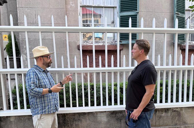 War Comes to Charleston: Historical Walking Tour - Battery & White Point Gardens
