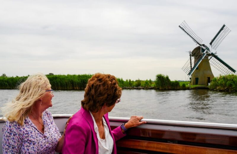 Warmond: Kagerplassen Cruise with "Tulip Experience" Ticket - Key Points