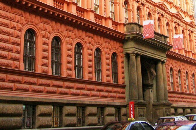 Wars and Totality History tour in Prague - Authentic Experiences and Traveler Insights