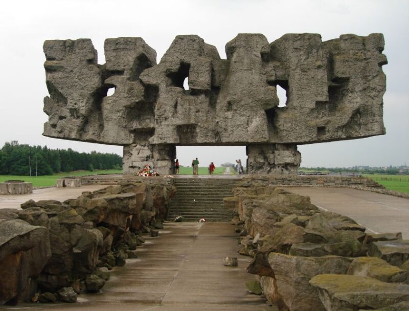 Warsaw: 12-Hour Guided Private Tour to Majdanek and Lublin - Who Should Consider This Tour?