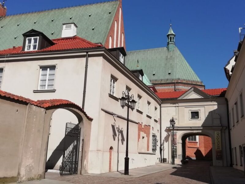 Warsaw: 2-Hour Old Town Walking Tour - Practical Tips for Travelers