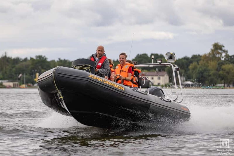 Warsaw: Adrenaline Ride on the Vistula River (Wisa) - Key Points