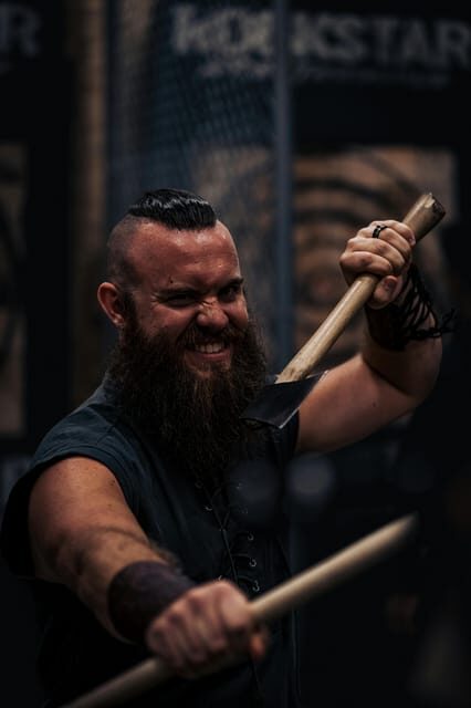 Warsaw: Axe Throwing Experience - Key Points