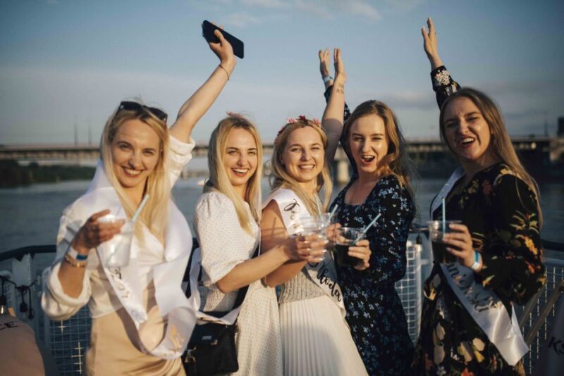 Warsaw: Boat Party with Unlimited Drinks &VIP Club Entrance - Authenticity and Reviews: What Travelers Say