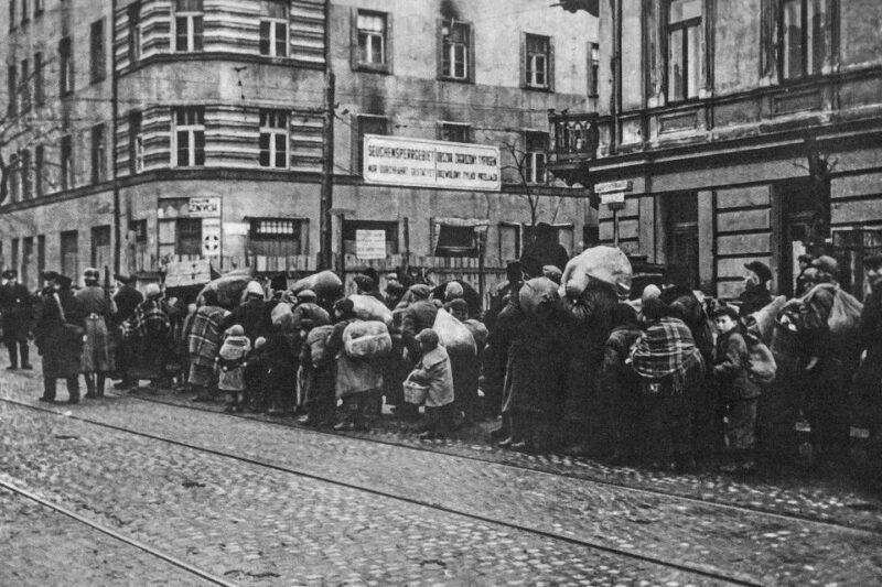Warsaw: Ghetto, Jewish Cemetery & POLIN Museum Private Tour - Key Points
