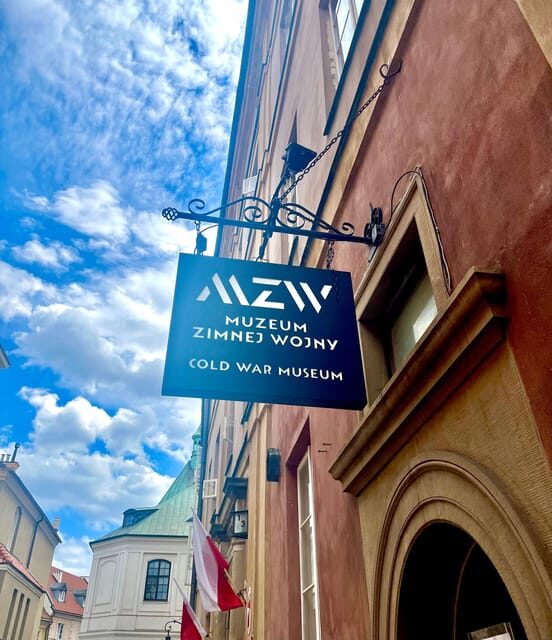 Warsaw: Guided tour of the Cold War Museum - Key Points