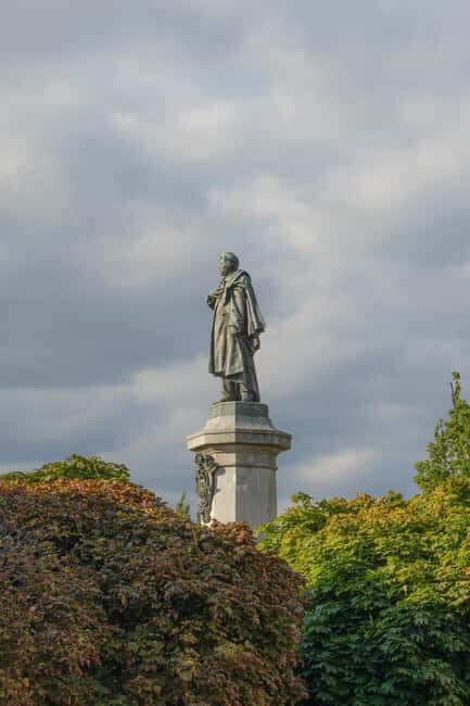 Warsaw: Guided Walking Tour with a Private Chopin Concert - The Sum Up