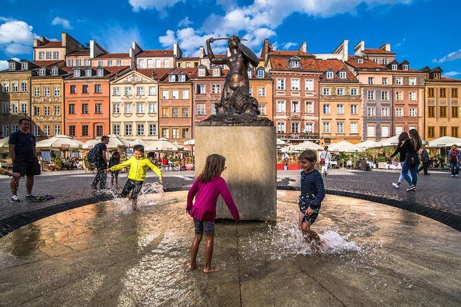 Warsaw Layover City Tour by car with airport pick-up - FAQ
