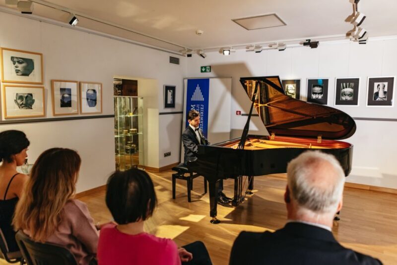 Warsaw: Live Chopin Piano Concert - An Authentic Cultural Highlight in Warsaw’s Old Town