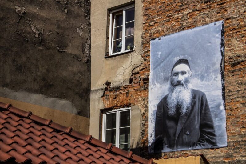 Warsaw: Majdanek Concentration Camp & Lublin Guided Day Tour - Why This Tour Is Worthwhile