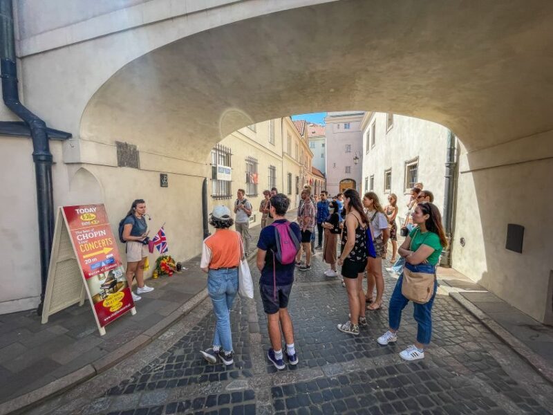 Warsaw: Old Town Highlights Walking Tour in English - Exploring Warsaw’s Architectural and Historical Gems