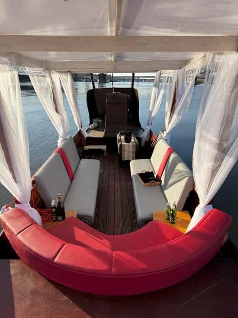 Warsaw: Private Gondola Cruise for Special Occasions - The Itinerary in Detail