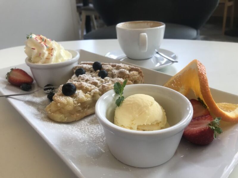 Warsaw: Traditional Food Tour with Old Town Sightseeing - Key Points