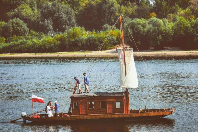 Warsaw: Traditional Galar Cruise on The Vistula River - Analyzing the Value