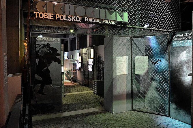 Warsaw Uprising Museum (1944) + POLIN Museum : SMALL GROUP /inc. Pick-up/ - Who Is This Tour Best For?
