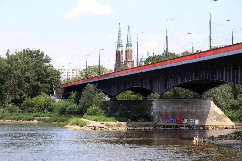 Warsaw: Vistula River Cruise with Your Music & City Views - Final Thoughts