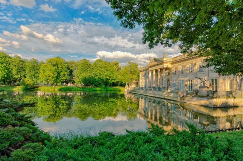 Warsaw: Warsaw Historical Group Tour with Pickup & Drop-Off - Key Points