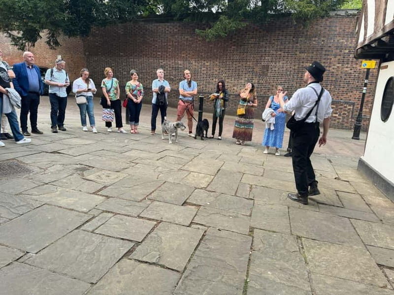Warwick: Ghost, Crime & Murder Walking Tour - Who Will Love This Tour?