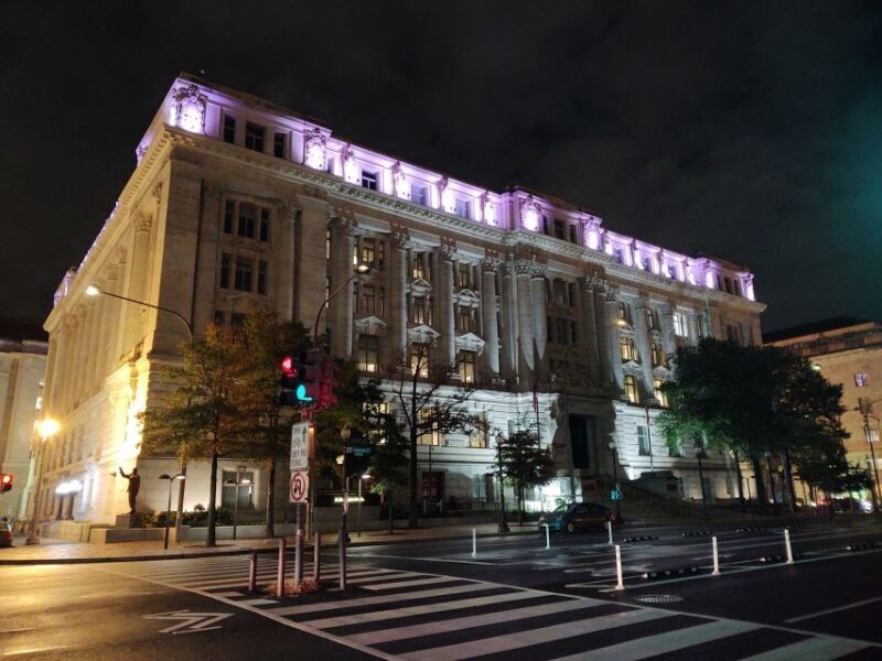 Washington DC: Ghosts Boos and Booze Haunted Pub Crawl - Authentic Experiences and Local Flavor