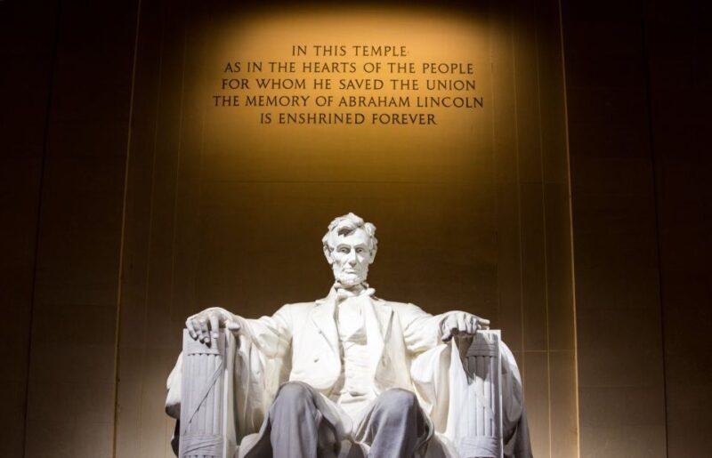Washington, DC: Holiday Lights Nighttime Bus Tour - Practical Tips for Travelers