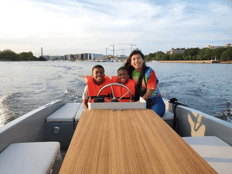 Washington DC: Navy Yard Self-Driven Boat Tour with Map - An Engaging Way to Experience Washington from the Water