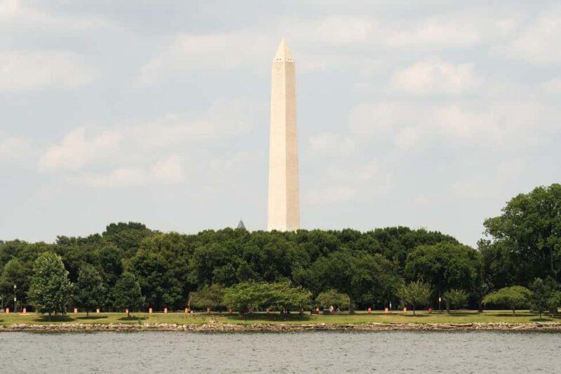 Washington DC: Potomac Cruise and Georgetown Walking Tour - Authentic Experience and Guide Quality