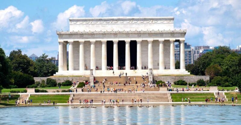 Washington DC: Private Tour with Luxury Vehicle - An Introduction to the Experience