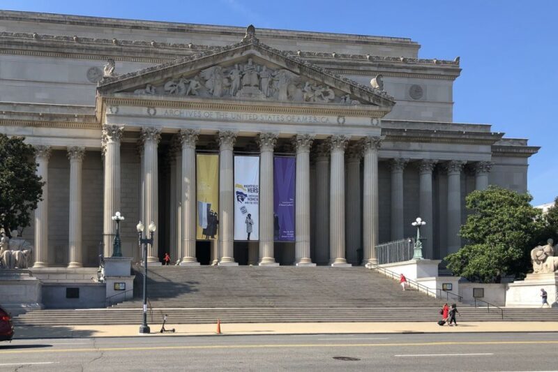 Washington DC: Sightseeing Tour with Potomac River Cruise - The Food and Lunch Breaks
