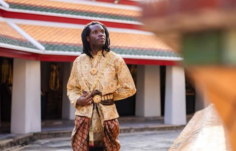 Wat Pho: Traditional Thai Costume Photoshoot - Who Should Consider This?