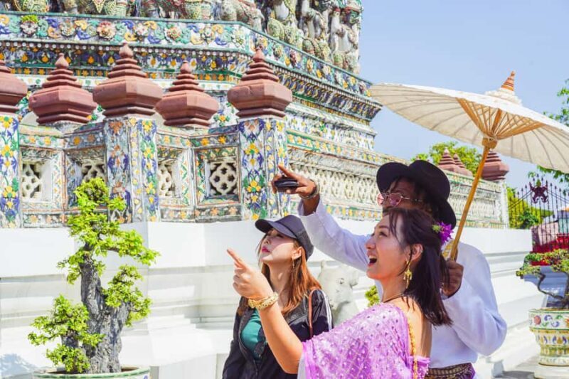 Wat Pho, Wat Arun & Flower Market Walking Tour in Bangkok - Who is This Tour Best For?