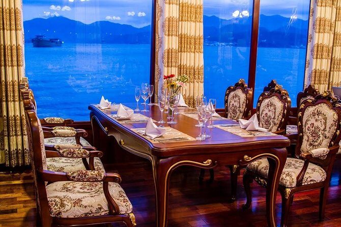 Watching Stunning Sunset with Cocktail and Dinner on Luxury Cruise - Live Music and Entertainment