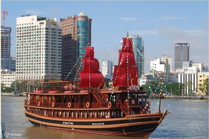 Water Puppet Show And Dinner Cruise On Saigon River Private Tour - An In-Depth Look at the Water Puppet Show