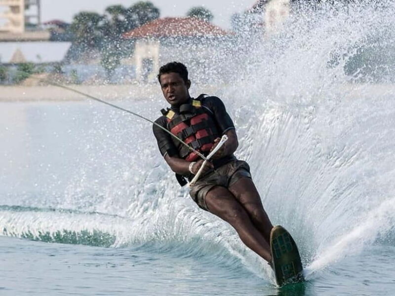 Water Skiing in Pasikudah - Key Points