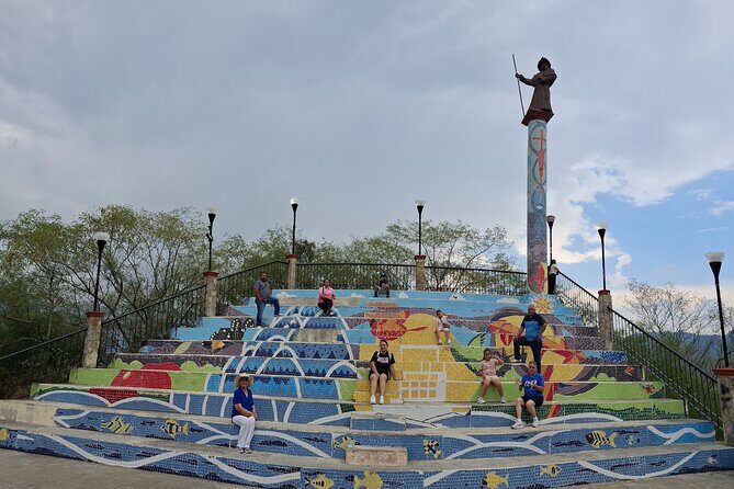 Waterfall Horsetail and dam of the mouth and village Magic - Value and Practical Advice