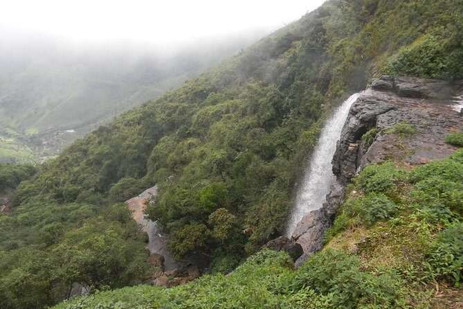 Waterfall Trekking in Knuckles Mountain Range - Key Points