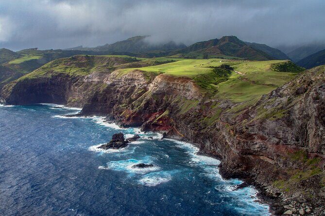 Waterfalls of West Maui and Molokai Helicopter Tour - The Itinerary: What Youll See and How It Matters