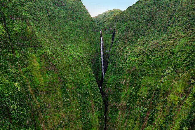 Waterfalls of West Maui and Molokai Helicopter Tour - Practical Tips and Considerations