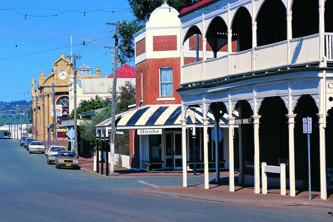 Wave Rock, York, Wildflowers, and Aboriginal Cultural Day Tour from Perth - Practical Tips for Travelers