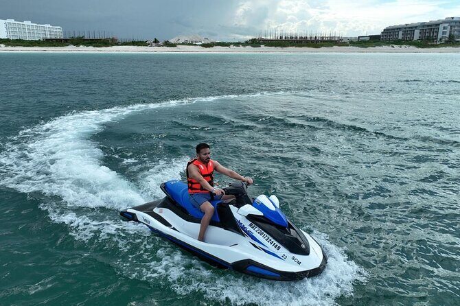 Wave Runner Rentals in Cancún Explore the Waves - An Overview of What to Expect