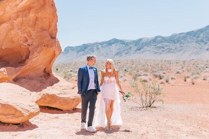 Wedding in French at Valley of Fire - An In-Depth Look at the Valley of Fire Wedding Experience
