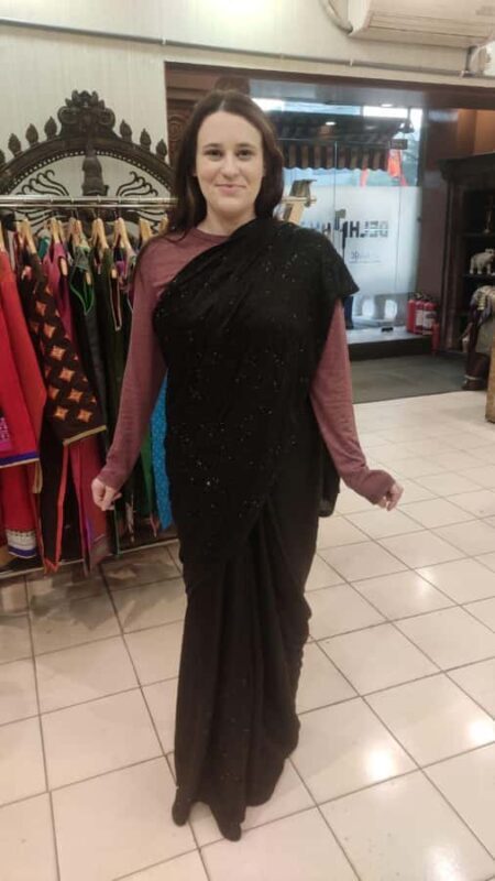 Wedding Wear & Bollywood Glam Shopping Tour (Women-Led Tour) - Key Points
