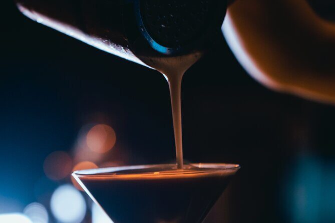 Wednesday Night Live Music and Cocktails Ticket in Kontakt Bar - The Itinerary in Detail