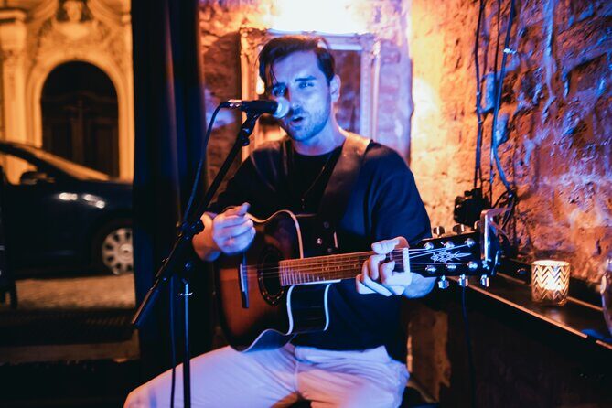 Wednesday Night Live Music and Cocktails Ticket in Kontakt Bar - The Value of This Experience